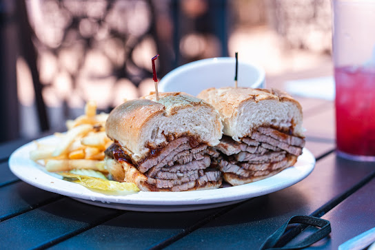 Mountain Oaks Cafe Menu | Breakfast, Lunch & Dinner in Oakhurst, CA