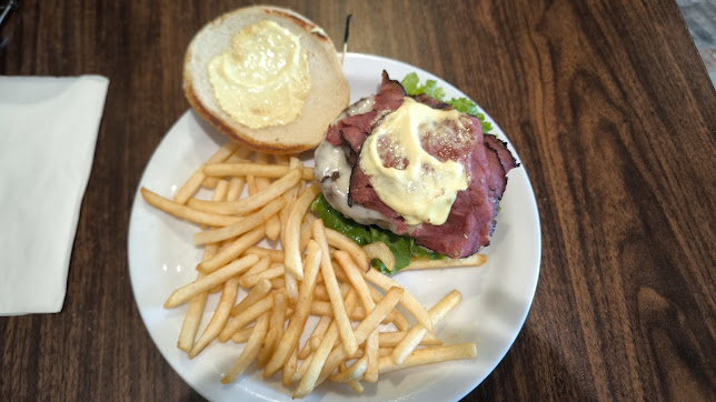 Mountain Oaks Cafe Menu | Breakfast, Lunch & Dinner in Oakhurst, CA