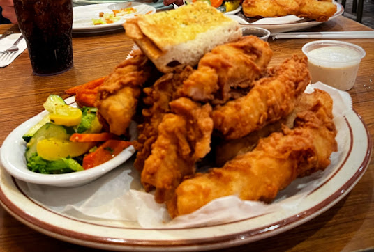 Mountain Oaks Cafe Menu | Breakfast, Lunch & Dinner in Oakhurst, CA